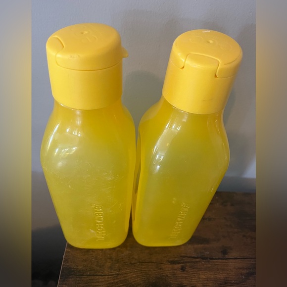 Tupperware | Dining | Tupperware Eco Liter Bottles 2 Pack Water Coffee ...